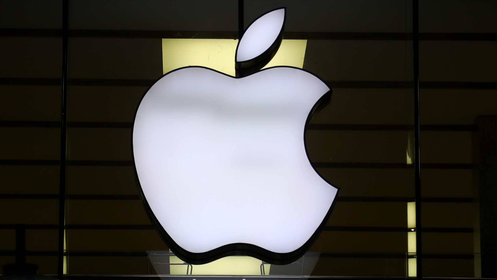 How to update Apple devices with emergency software? | wwltv.com