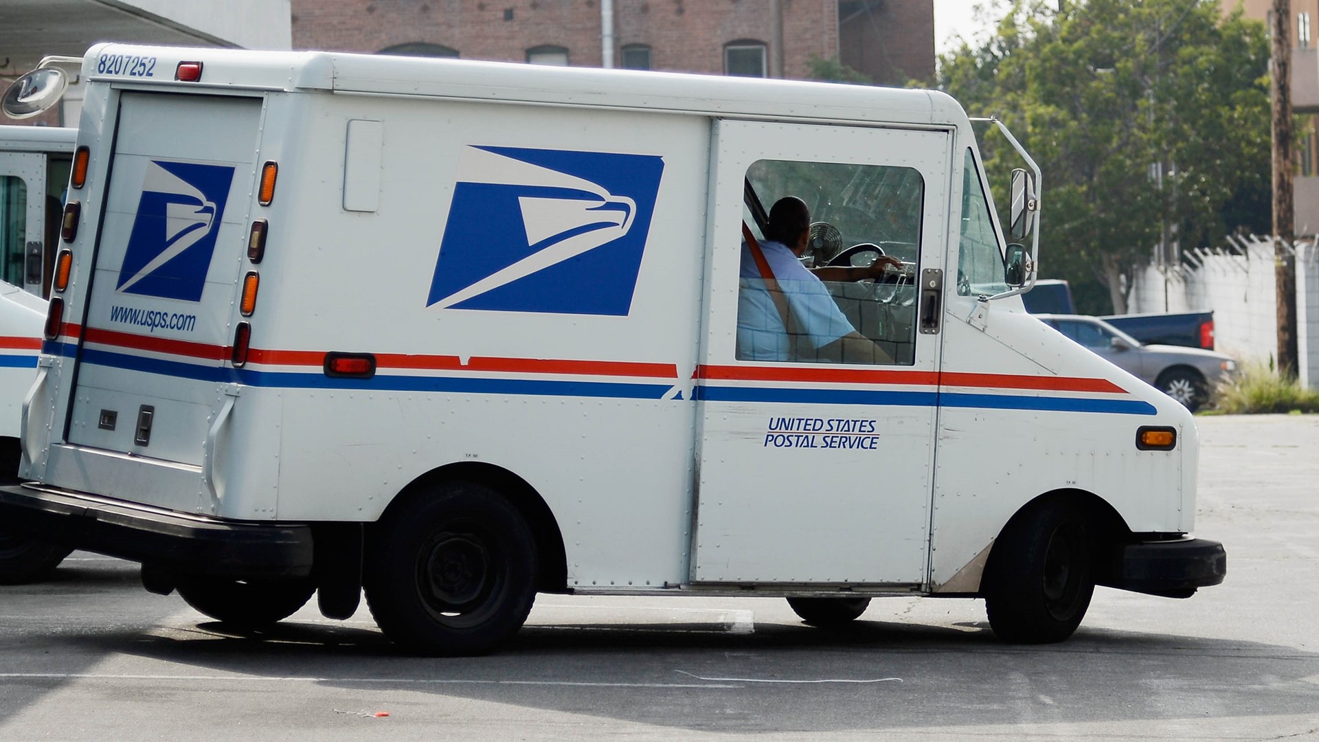 New Jersey USPS carrier arrested for throwing away 99 ballots | wwltv.com