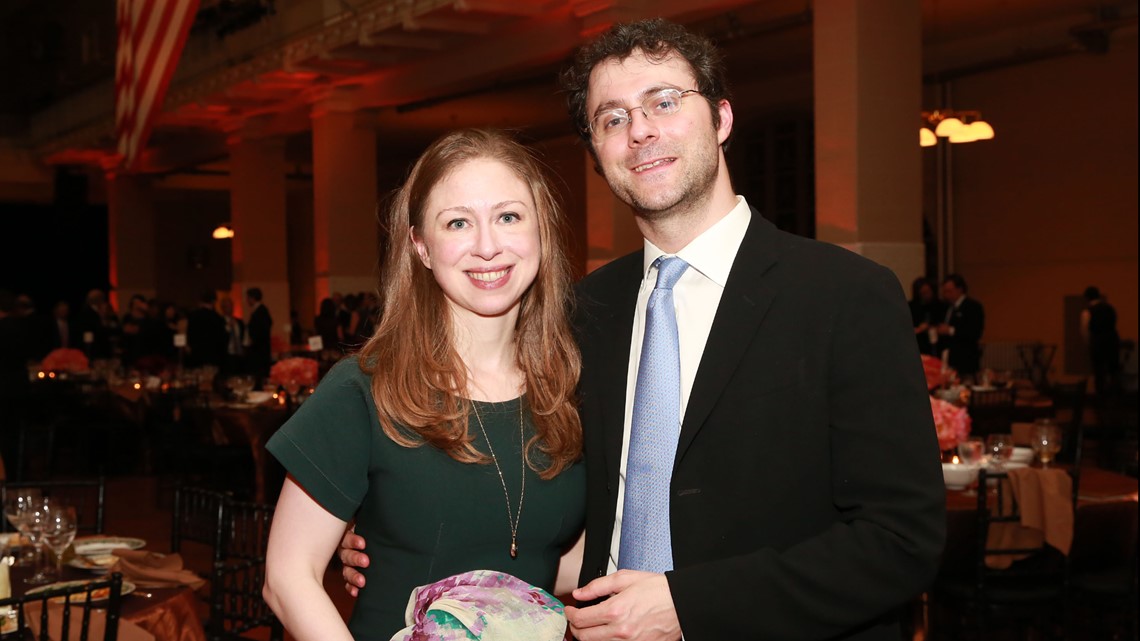 Chelsea Clinton welcomes third child with Marc Mezvinsky | wwltv.com