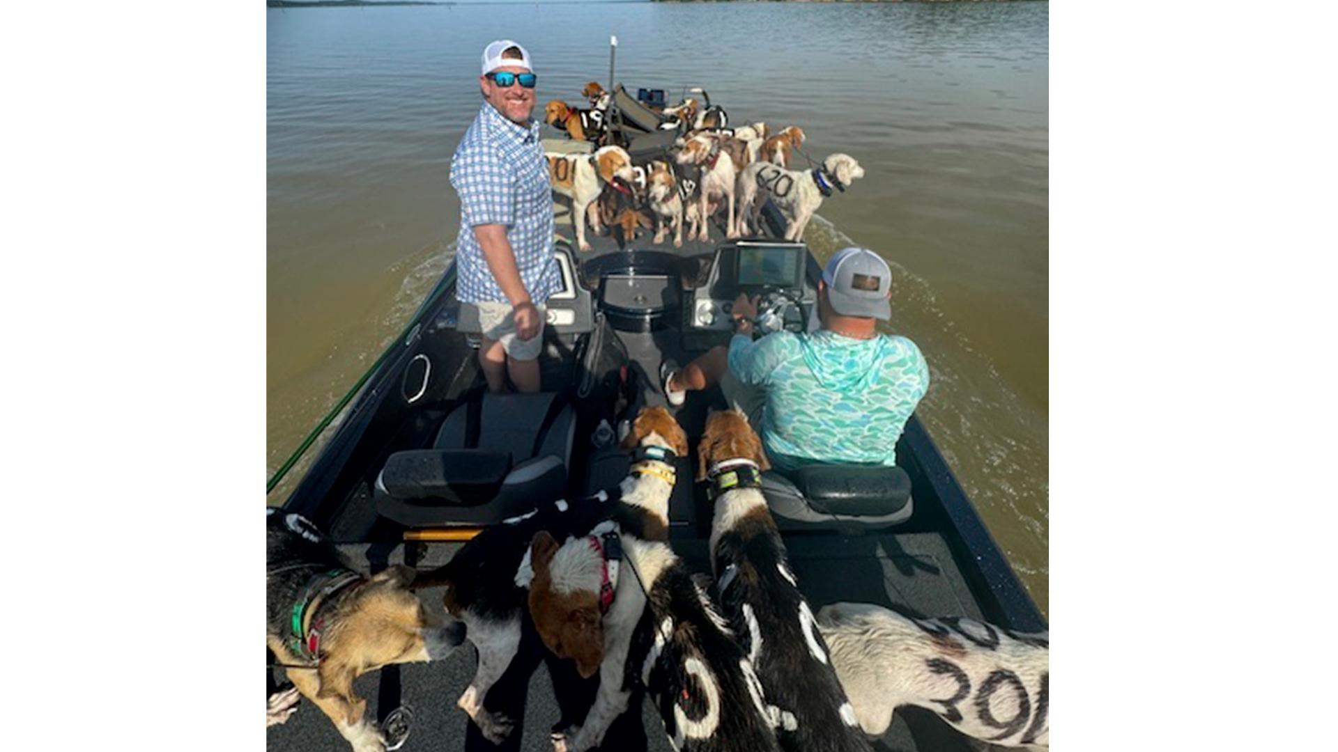 Fishermen save 38 dogs from drowning in Mississippi lake | wwltv.com