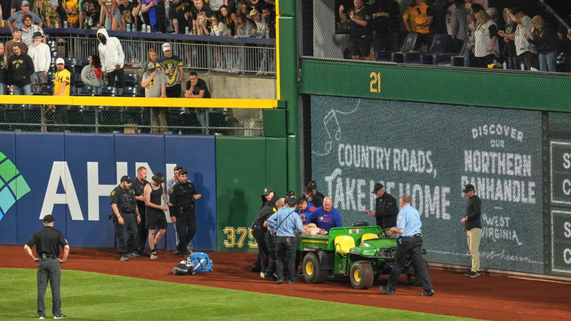 Fan falls from 21-foot wall at Pirates-Cubs game | wwltv.com