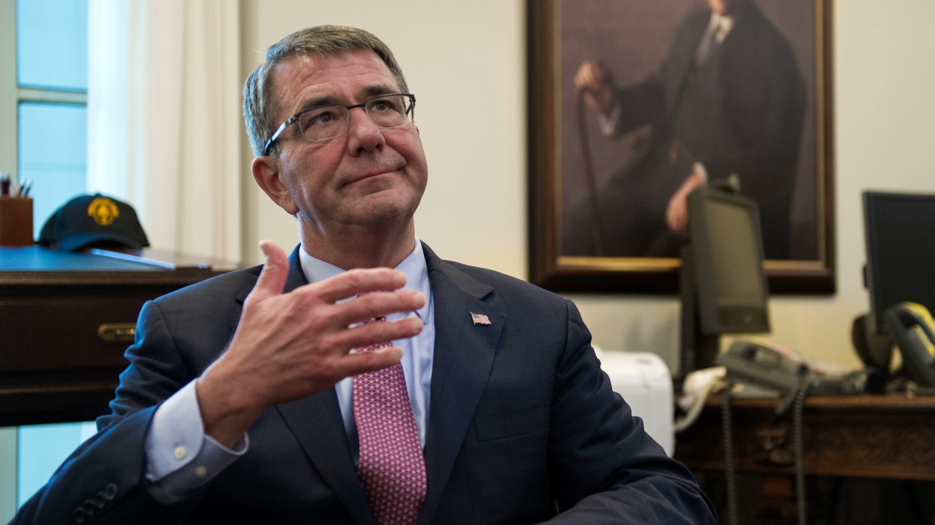 Ash Carter, Obama-era defense secretary, dies at 68 | wwltv.com