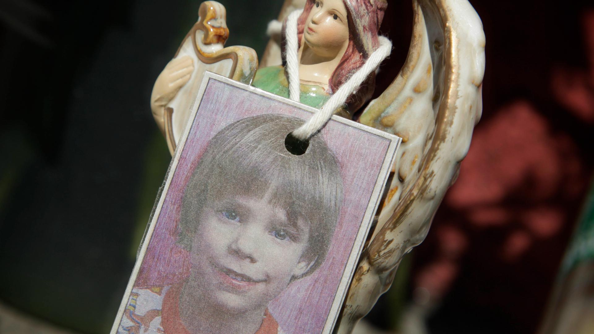 Etan Patz case: Court orders new trial for man convicted in notorious ...