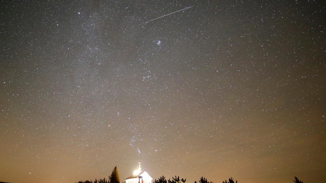 One of the best meteor showers of the year peaks this weekend. Here's ...