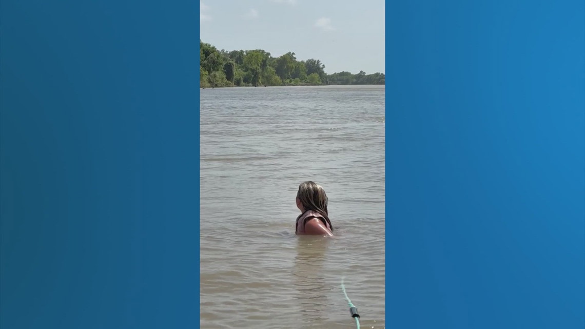 Young wakesurfer faces 8-foot alligator on Texas River | wwltv.com