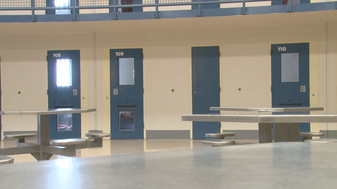 Knox County jail over capacity by more than 115 inmates | wwltv.com