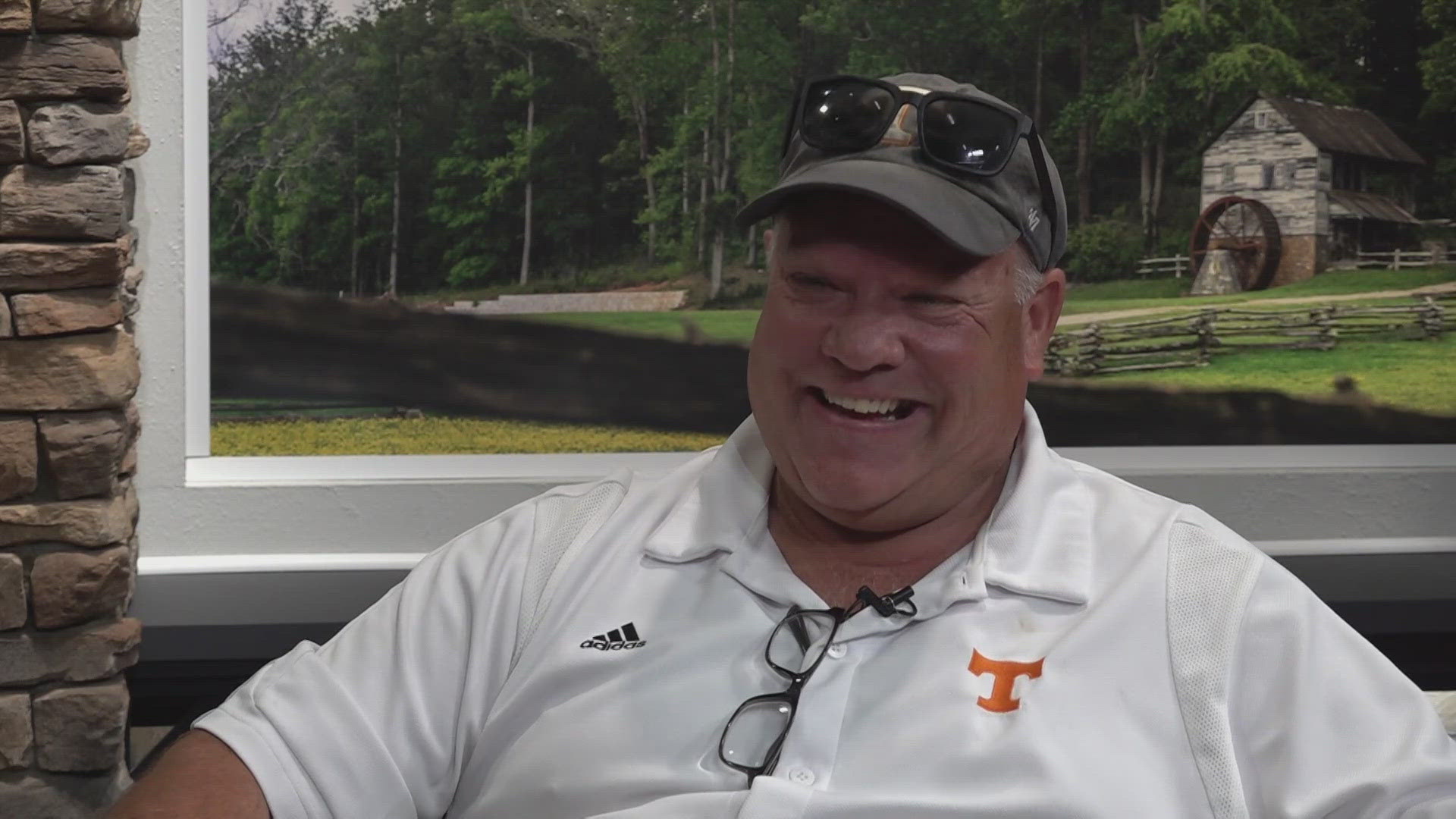 Knoxville man goes viral after Vols-Georgia game | wwltv.com