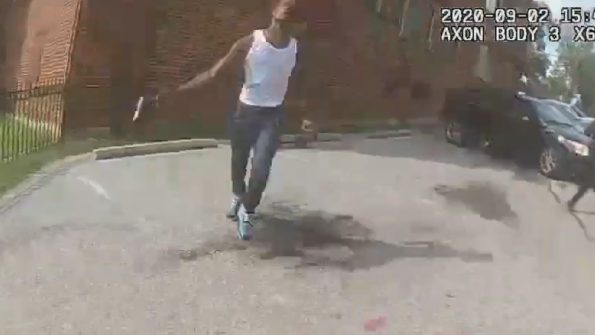 DC police shooting bodycam footage: Deon Kay, Alexander Alvarez | wwltv.com