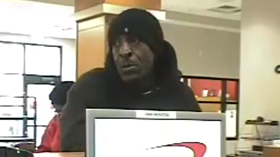 FBI, NOPD need help identifying bank robber, officials say | wwltv.com