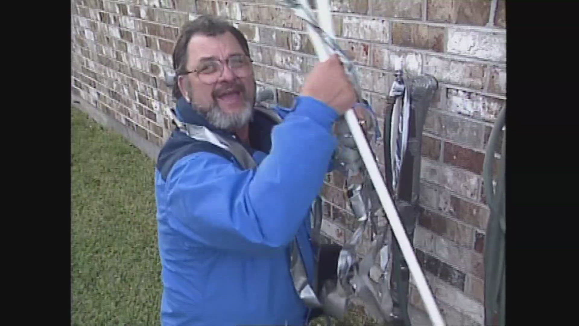 Officers react with crowd after man was killed in Minneapolis amid ...