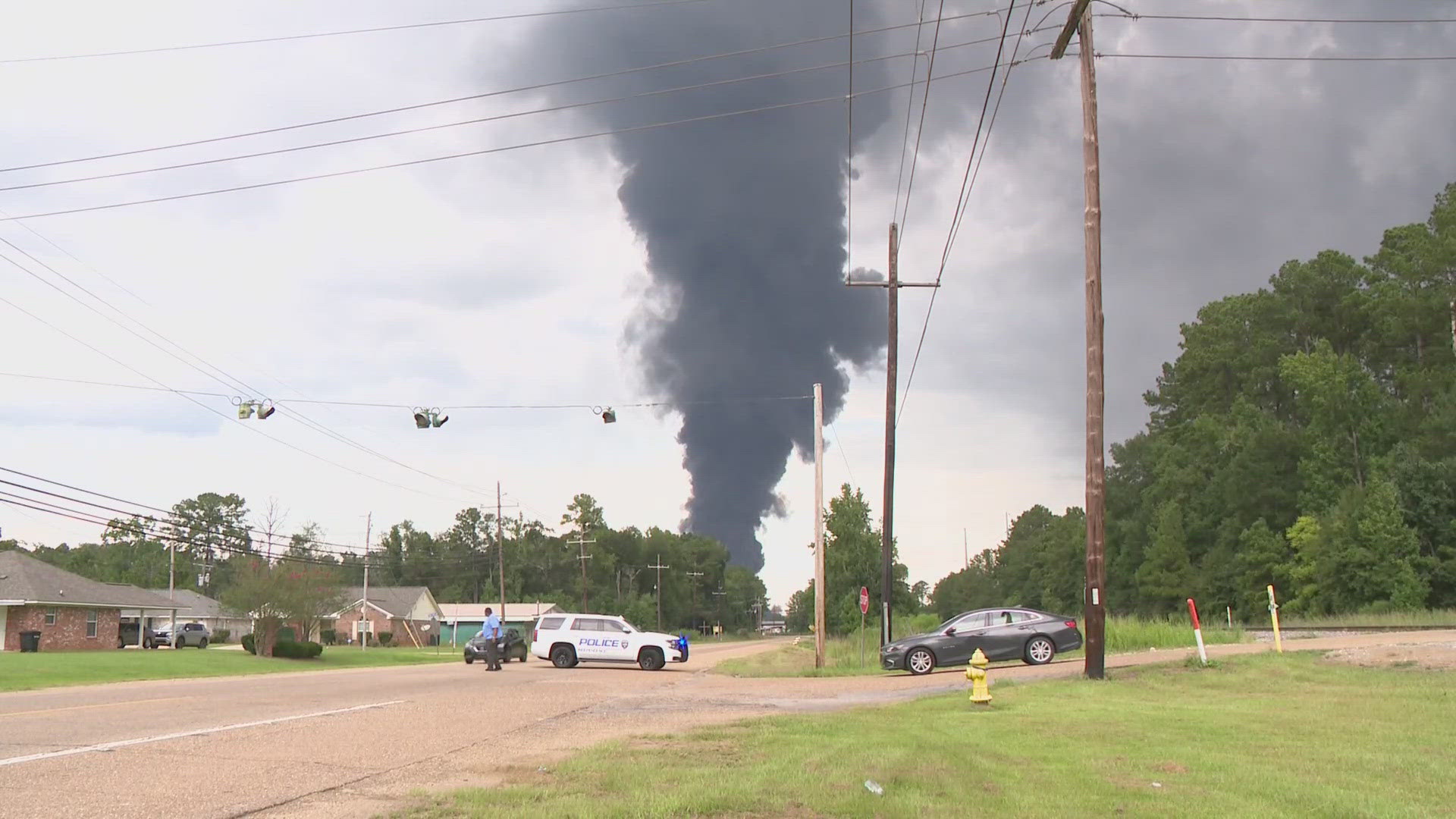 Recovery efforts continue in Roseland after Smitty's fire | wwltv.com