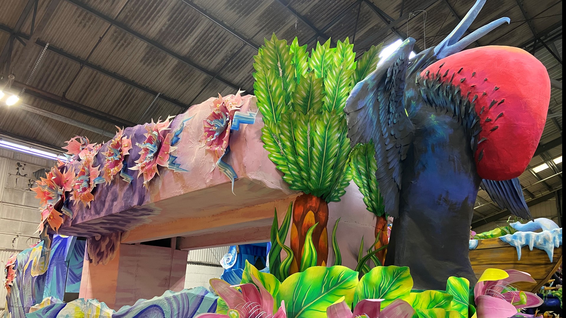 Behind the scenes with the new float builders of Rex 2020 | wwltv.com