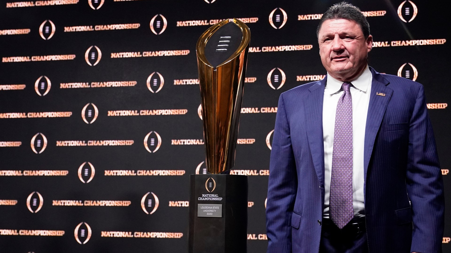 Want a photo with LSU's National Championship Trophy? Here's your ...