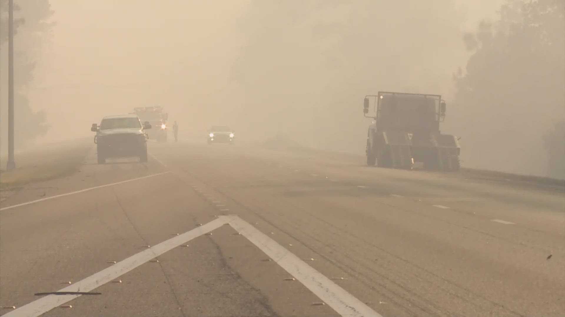 Large-scale grassfire forces I-10 closure near Louisiana-Mississippi ...