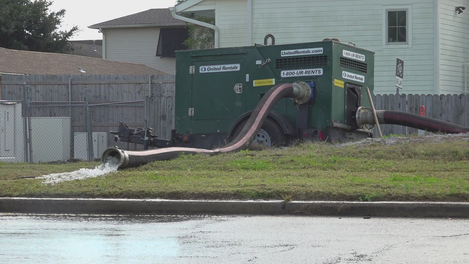 Repair delayed for water main leak in the Filmore neighborhood | wwltv.com