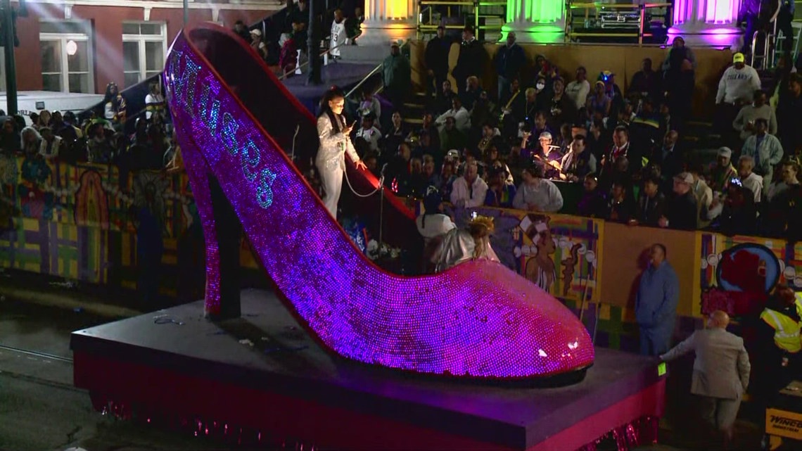 Krewe of Muses Parade Coverage | Honorary Muse actress Rutina Wesley ...