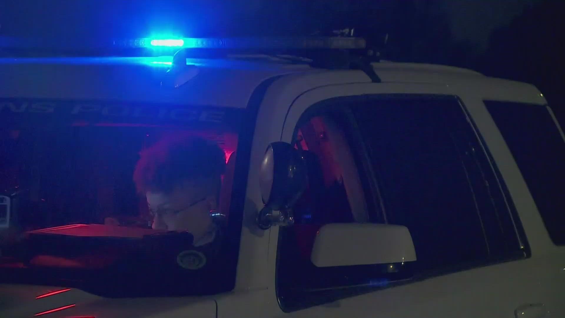 2 killed, 3 hurt in Chef Menteur Highway shooting | wwltv.com