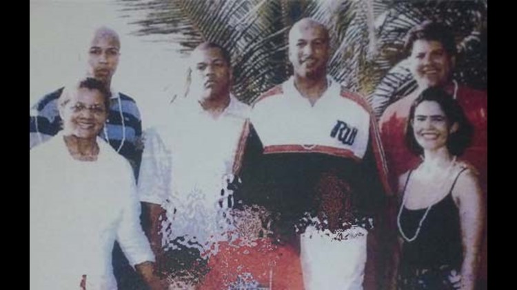 Photo shows Nagin, Meffert families at Luau in Hawaii | wwltv.com