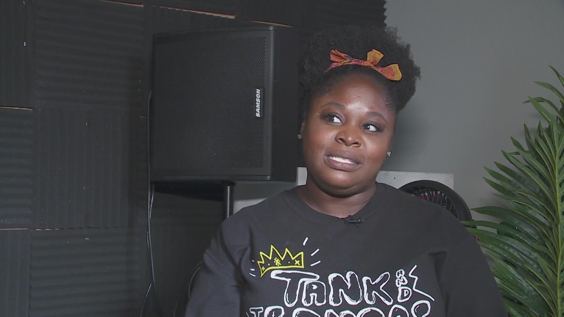 Chef Kevin Belton's buttermilk biscuits with honey | wwltv.com