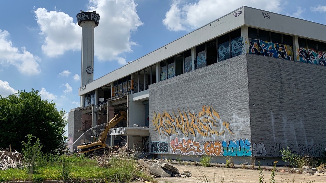 Old Times-Picayune building coming down as new newspaper hits the ...