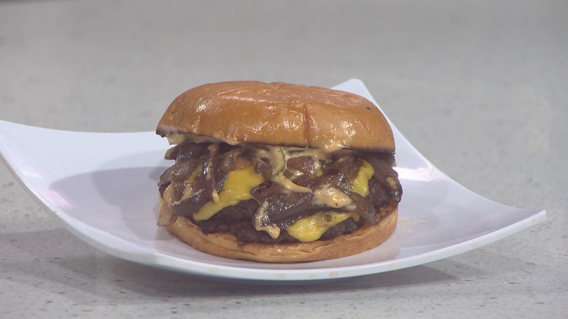 Urban Smash Food Truck shows how to make a smash burger | wwltv.com