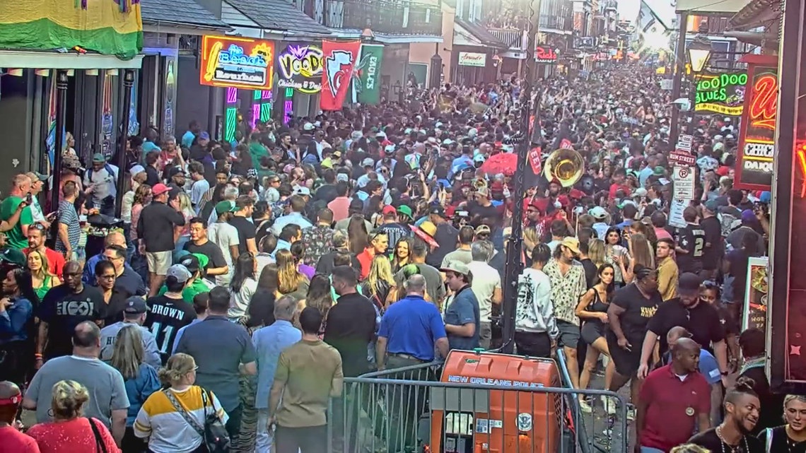 Packed Bourbon Street as crowds roll through the French Quarter | wwltv.com