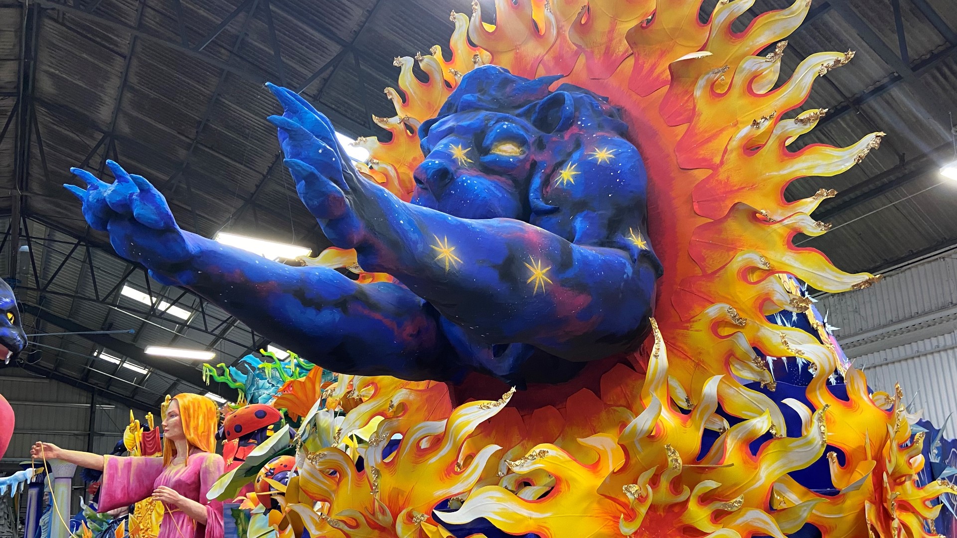 Behind the scenes with the new float builders of Rex 2020 | wwltv.com