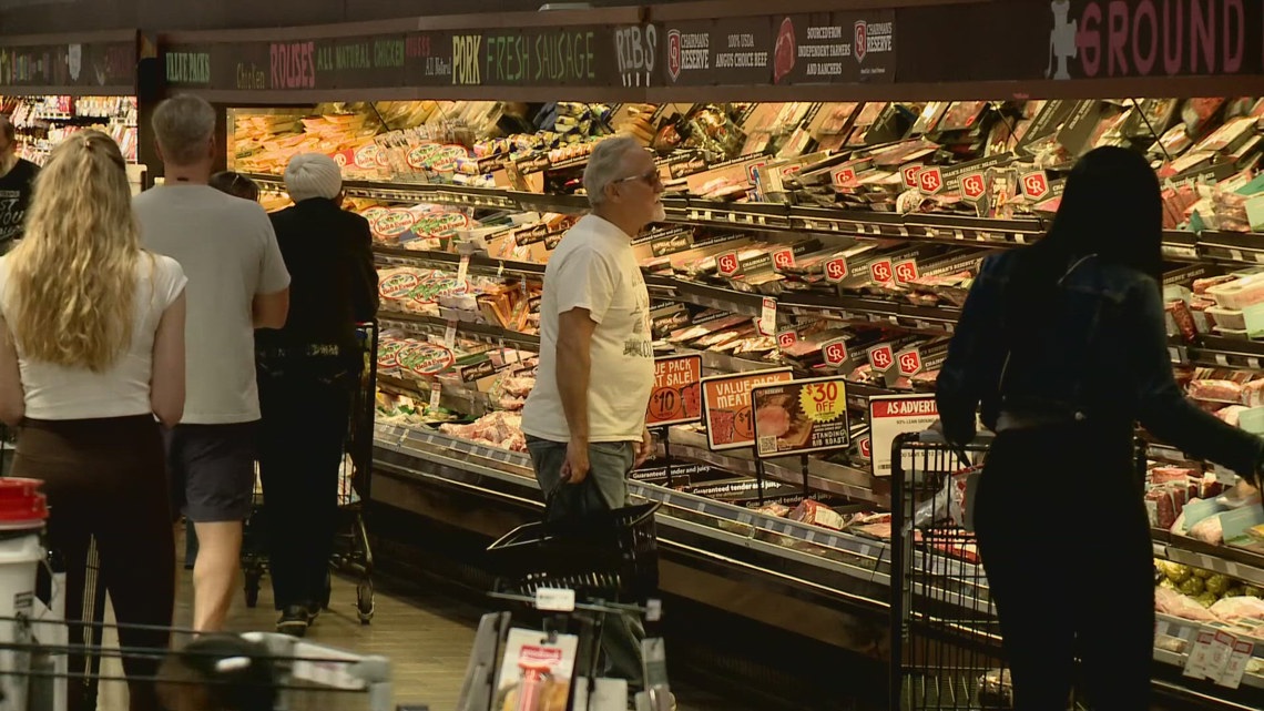 Holiday shoppers get creative as prices stay high | wwltv.com