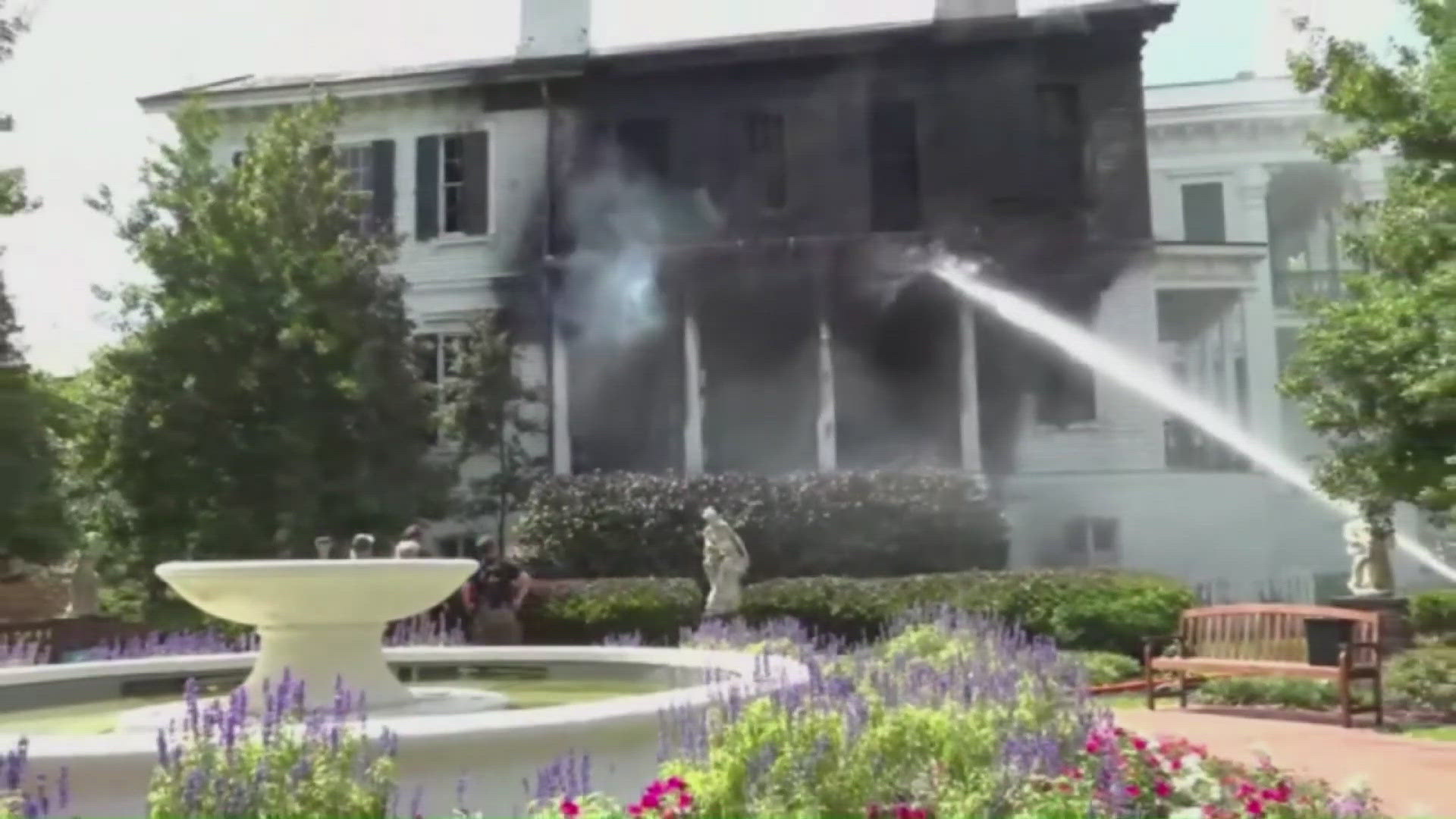 Nottoway Plantation owners sue local officials over alleged negligence ...