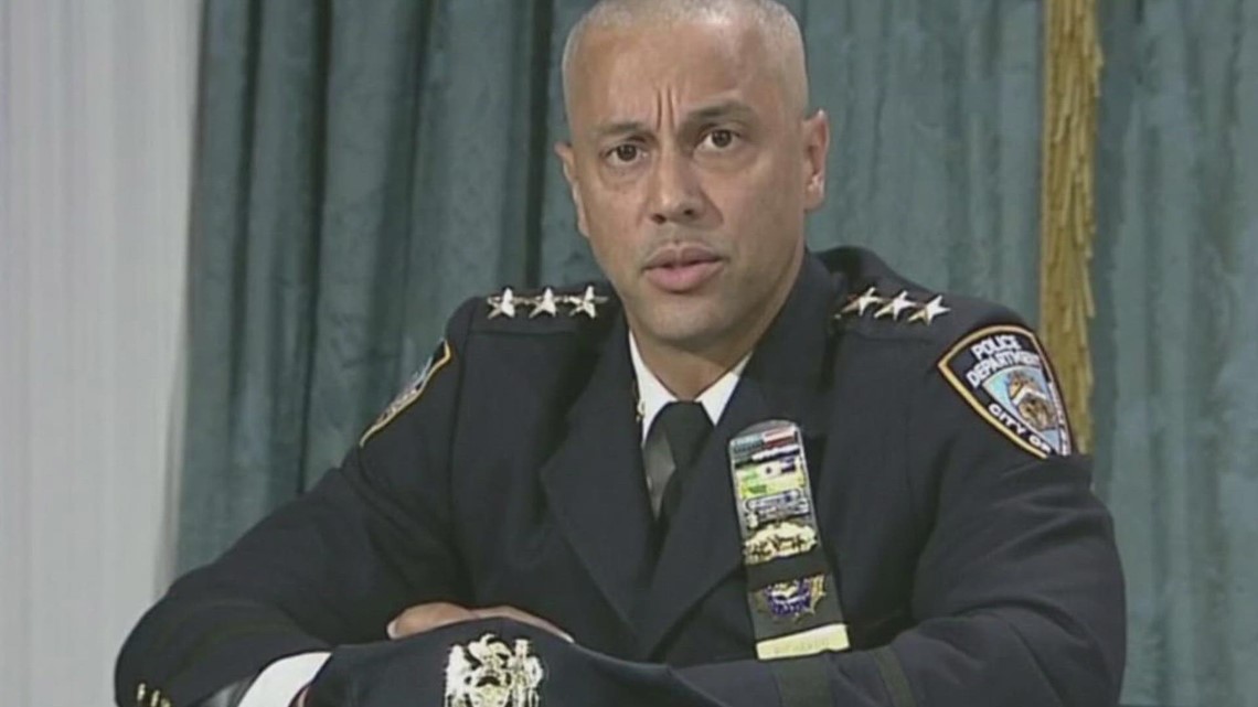City bringing in ex-NYPD department chief as 'consultant' to help ...