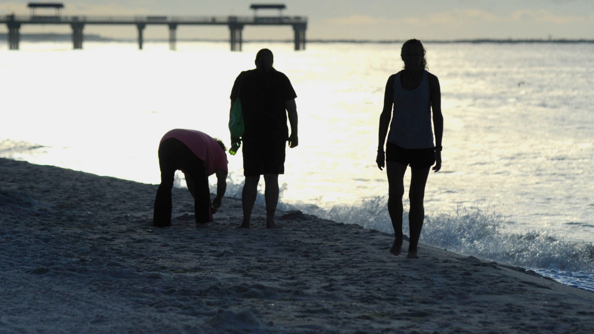 Gulf Coast's beloved 'Redneck Riviera' now a virus hotspot | wwltv.com
