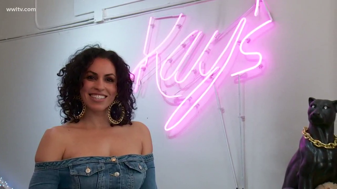 Once shamed for her weight, woman opens boutique to show beauty in all ...