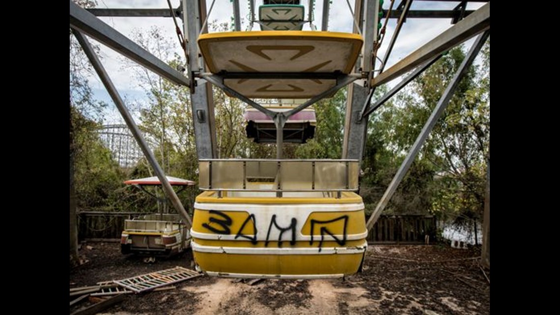 Photos inside the Six Flags devastated by Hurricane Katrina | wwltv.com