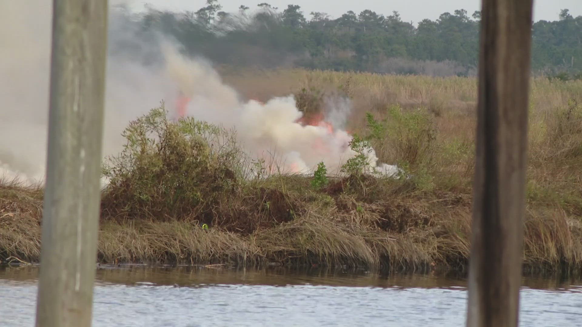 Slidell marsh fire burns along Highway 11 | wwltv.com