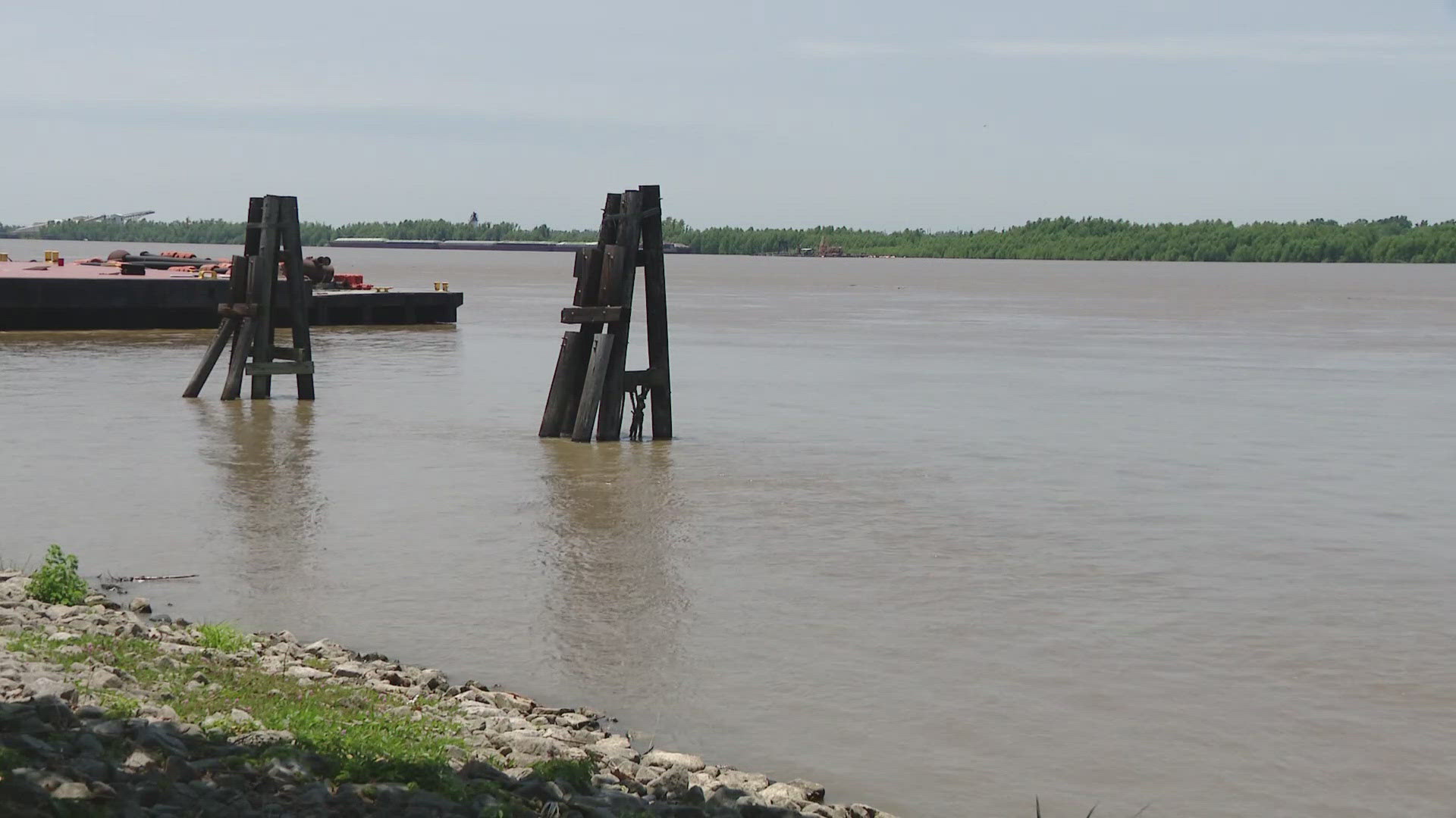 Army Corps activates Phase II flood fight as the Mississippi River ...