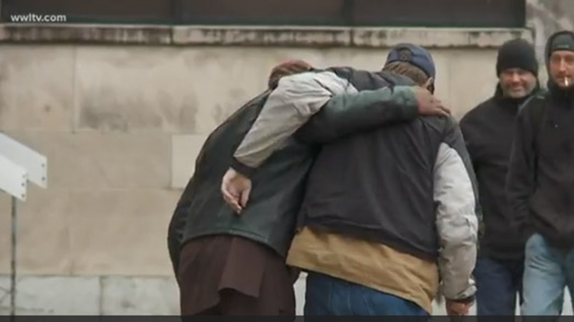 Homeless community struggling to stay warm as the months get cold ...