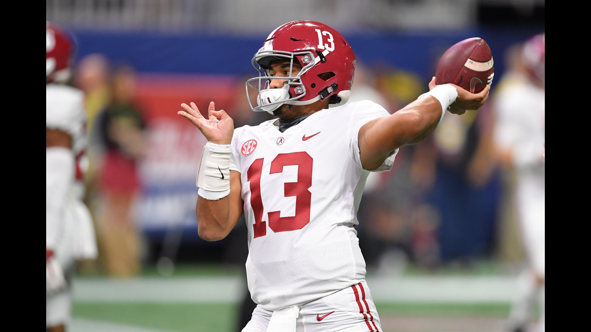 Tua Tagovailoa's dad said he raised son with 'Bible and belt' | wwltv.com