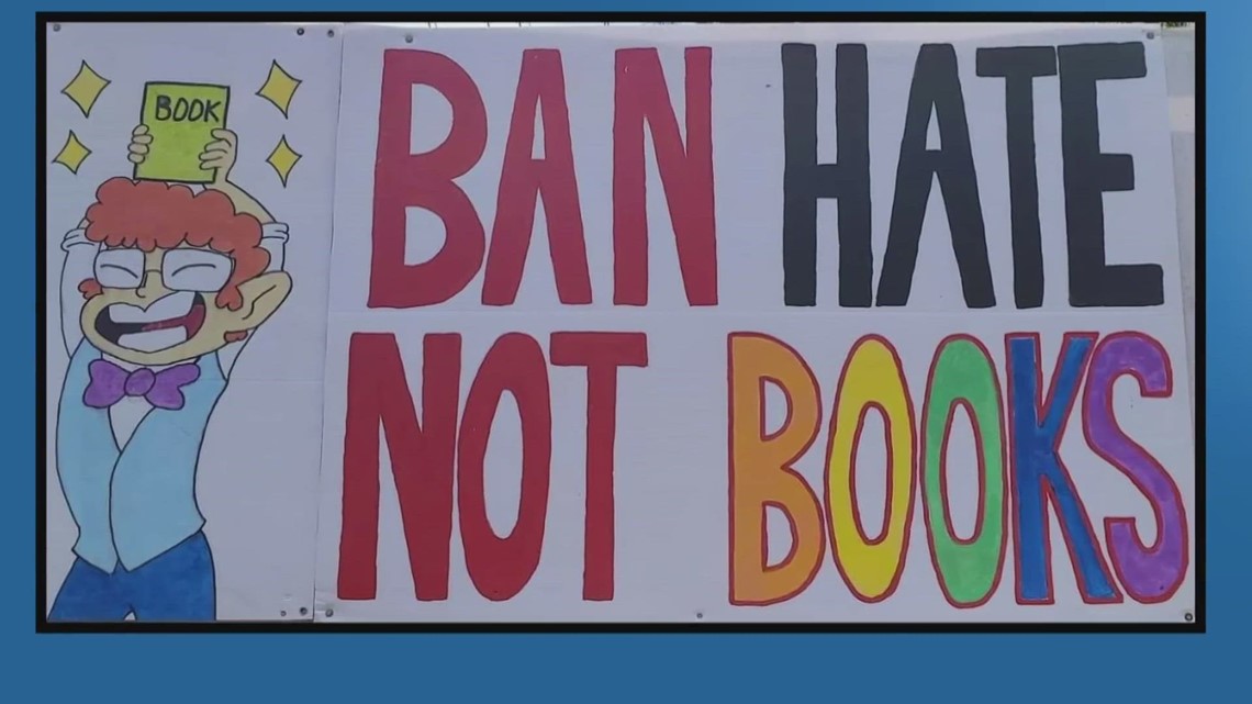 Book ban protest sign set on fire in St. Tammany Parish | wwltv.com