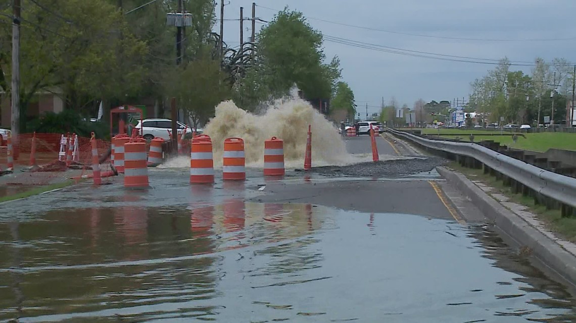 Work continues to try and fix broken sewage main | wwltv.com