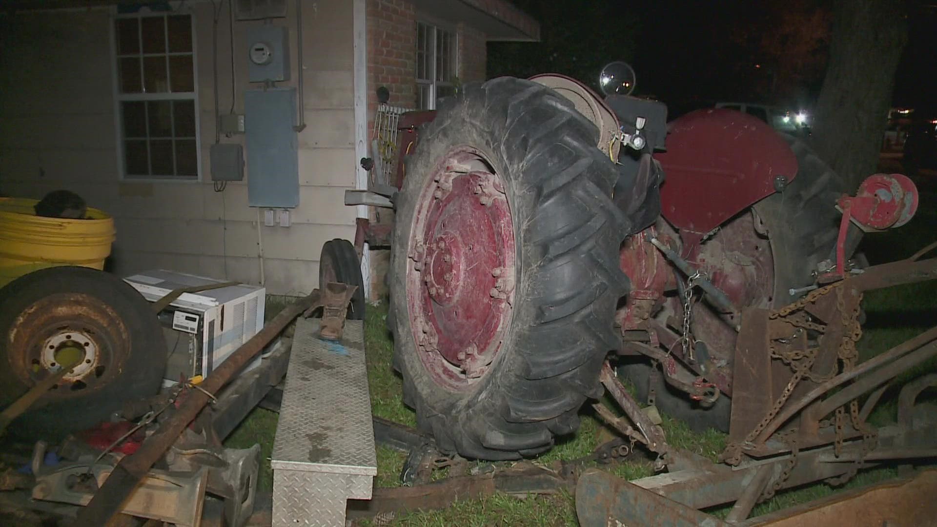 Tractor runs over 2 people in Slidell; victims flown to UMC | wwltv.com