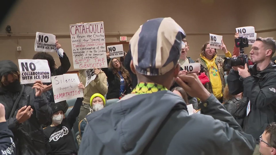 Protest over Border Patrol operation breaks out at City Hall | wwltv.com