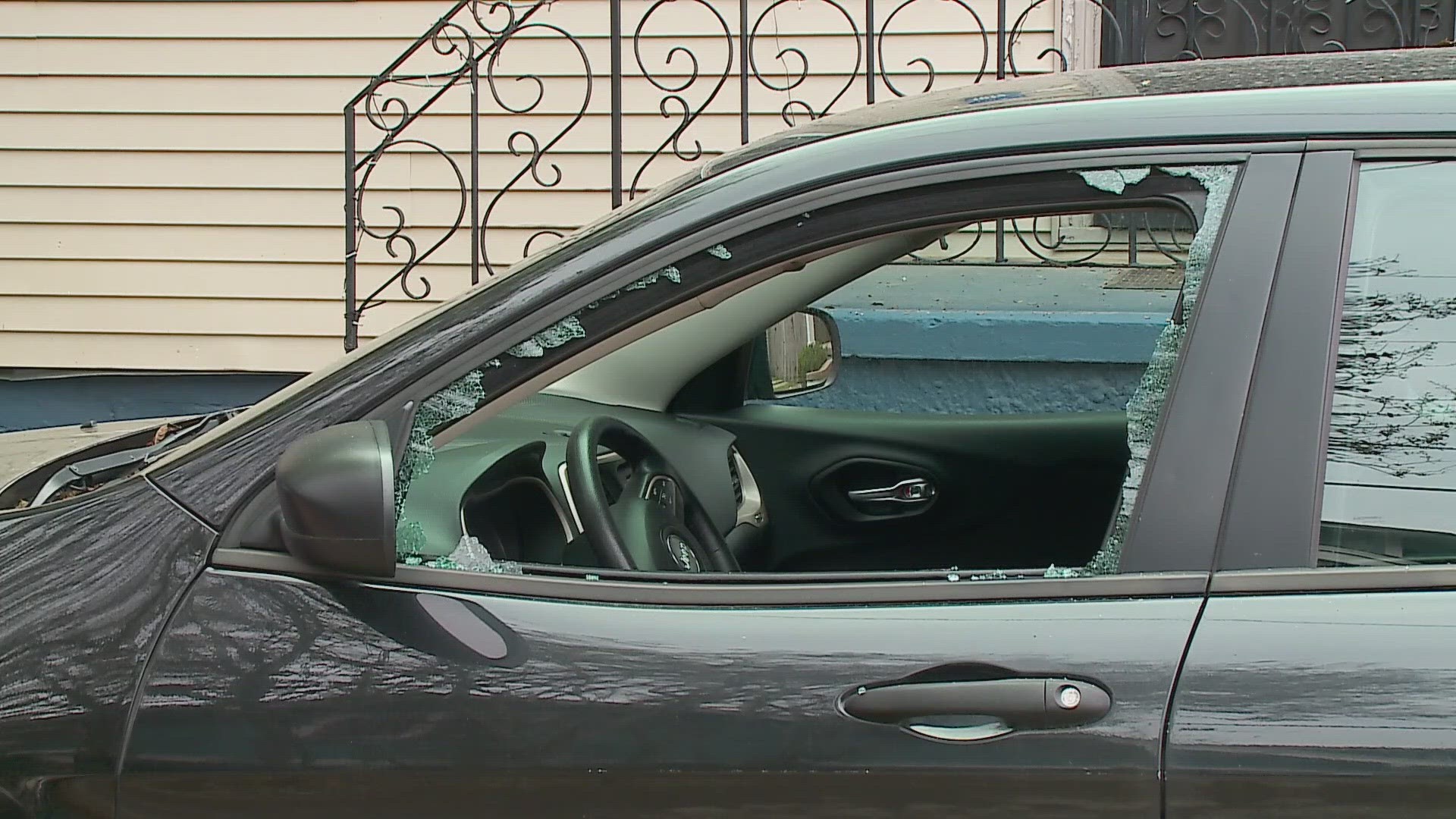 Vehicle Break Ins Across Mid City Bayou St John