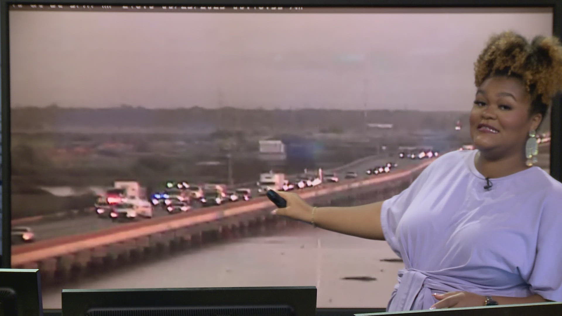 Traffic remains backed up on Bonnet Carre Spillway amid stalled 18 ...