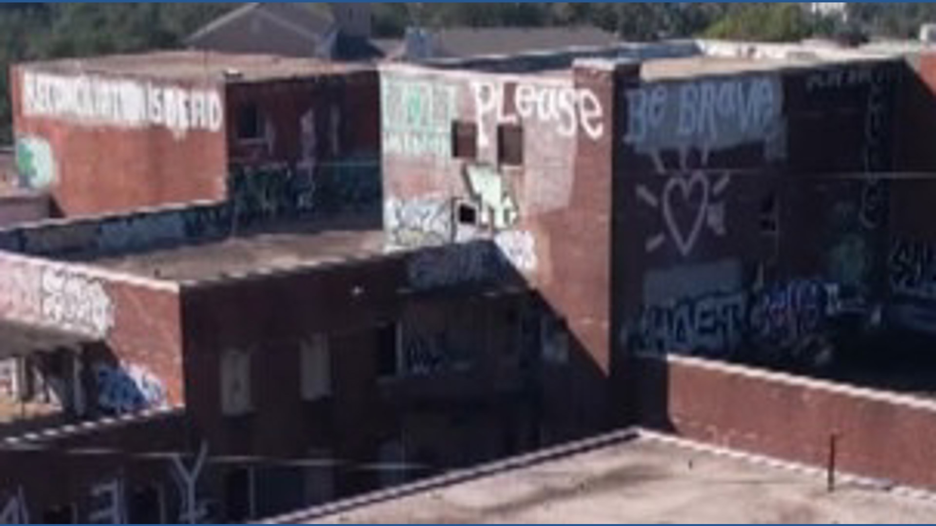 Mid-City neighbors react to Lindy Boggs demolition timeline | wwltv.com