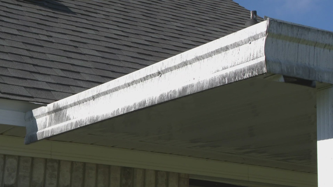 Cleanup continues one month after Smitty's explosion and fire | wwltv.com