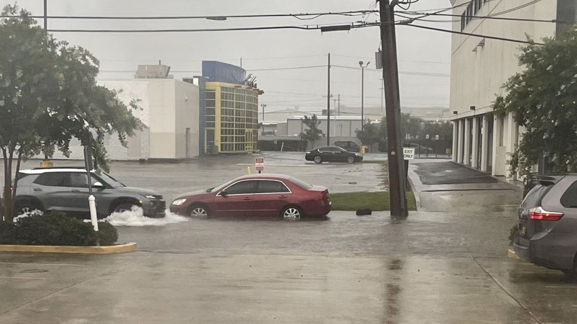 '50-year rain event' Storms flood streets in New Orleans metro area ...