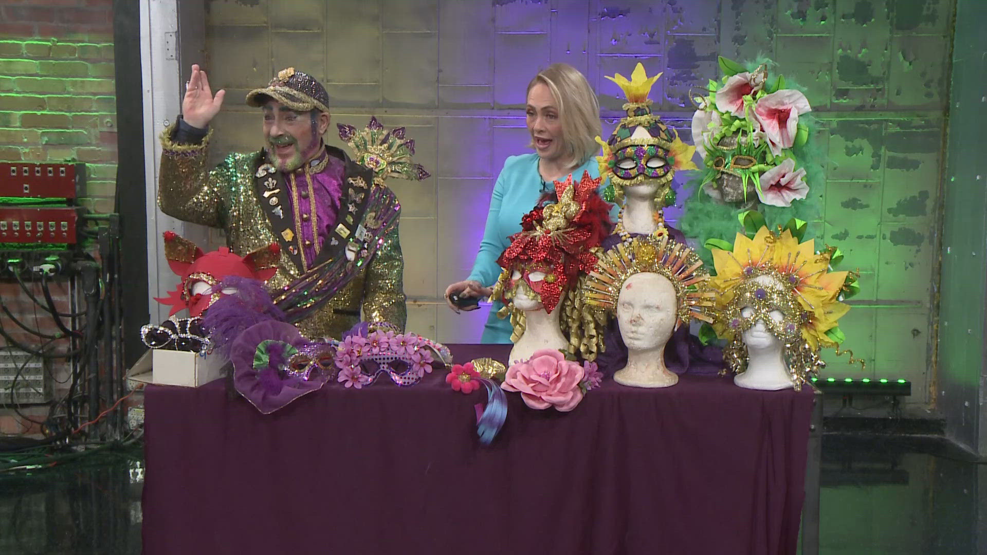 LSU Tigers bus slid off snowy Arkansas roads, sheriff says | wwltv.com