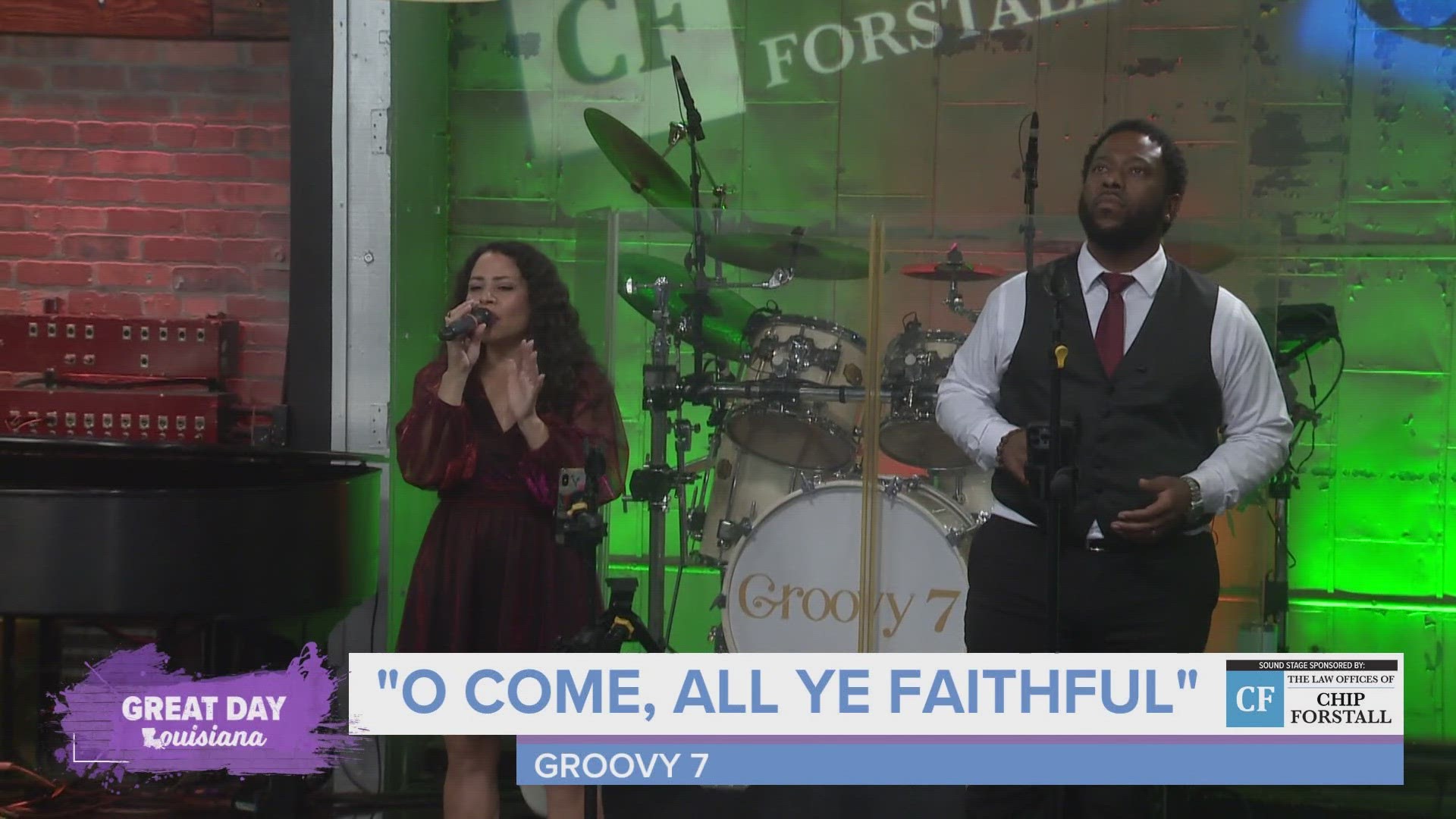 Groovy 7 Performs 'O Come, All Ye Faithful' | wwltv.com