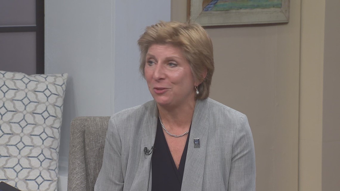 UNO welcomes 8th president Dr. Kathy Johnson | wwltv.com