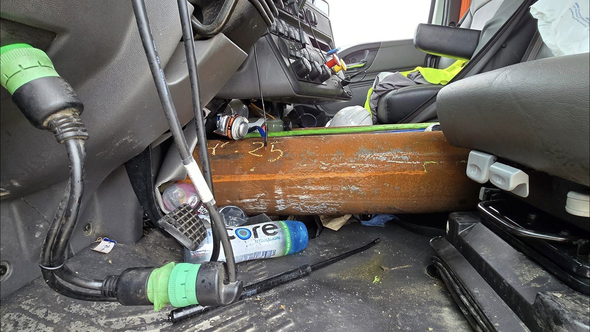 Oil spill on I-59 Southbound causes lane closure, delays traffic ...